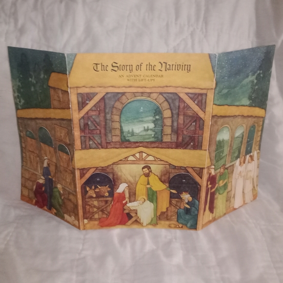 Hallmark | Holiday | Hallmark The Story Of The Nativity Advent Calendar ...